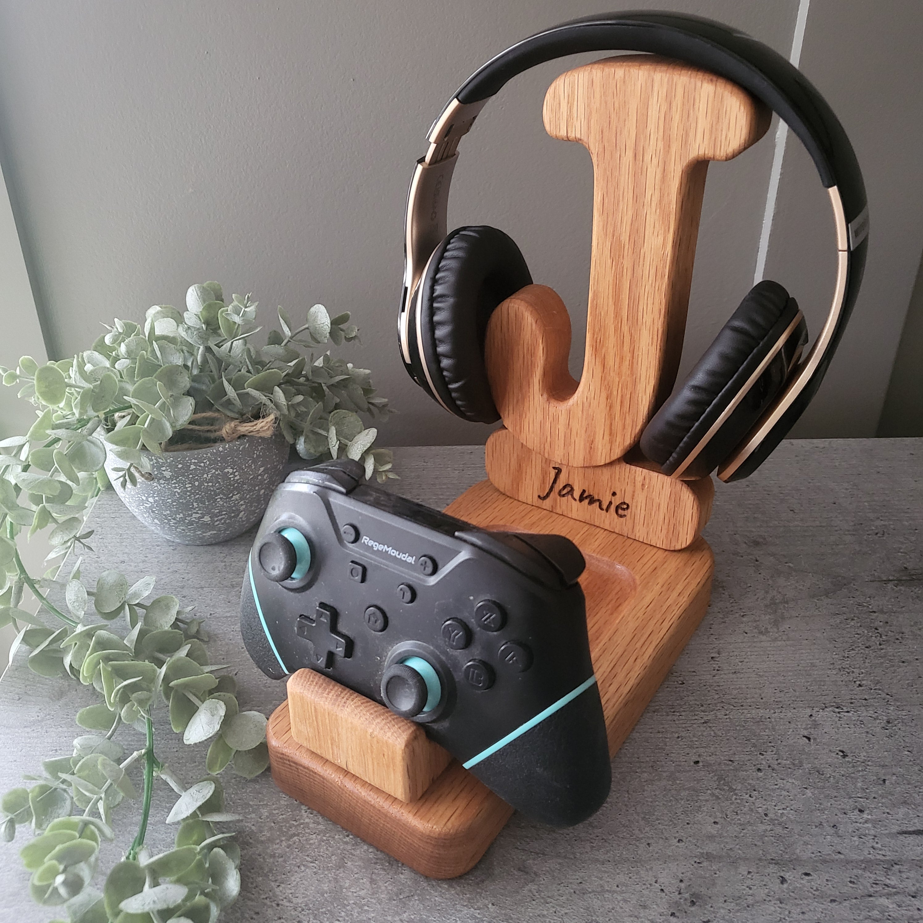Headphone stand, Solid Oak Personalised initial and name stand for your ...